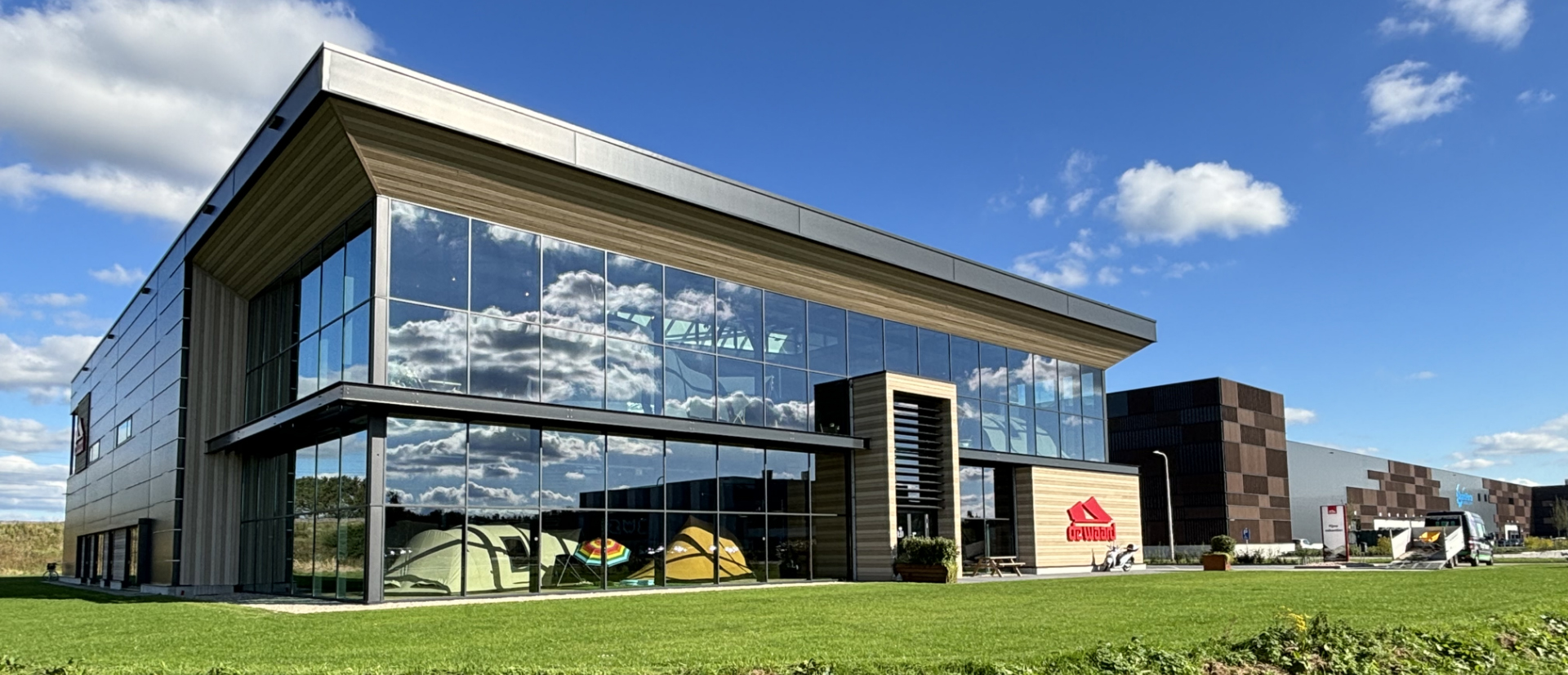 De Waard Tenten Hattem - Unired Lighting B.V.